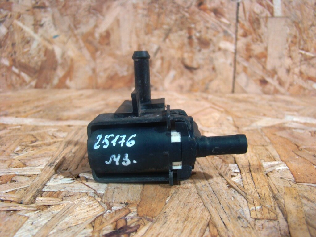 Mazda 3 BL Клапан электромагнитный ZJ2018741A