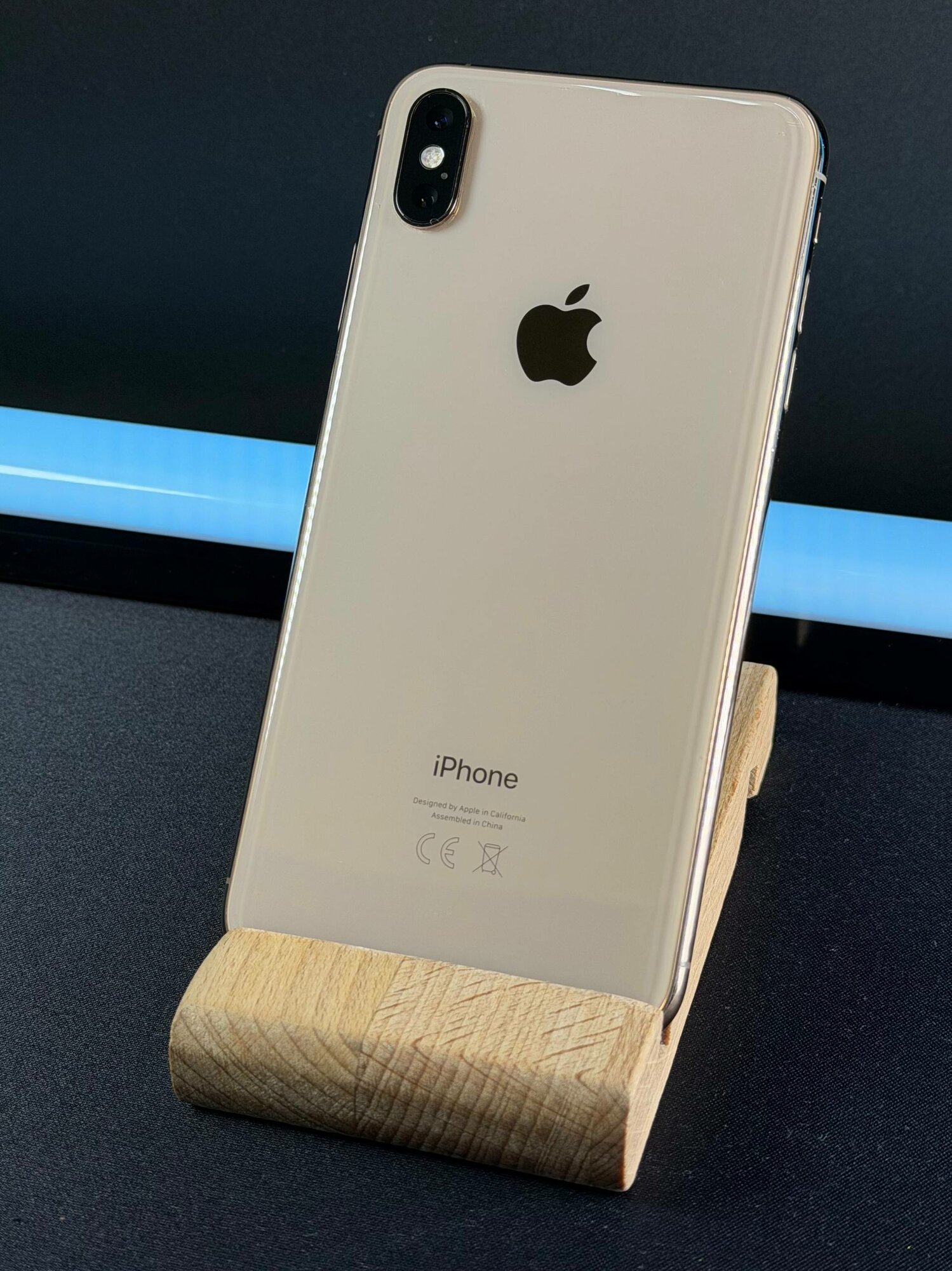 Смартфон Apple iPhone Xs Max, 256gb, Gold, RU, nano SIM + eSIM