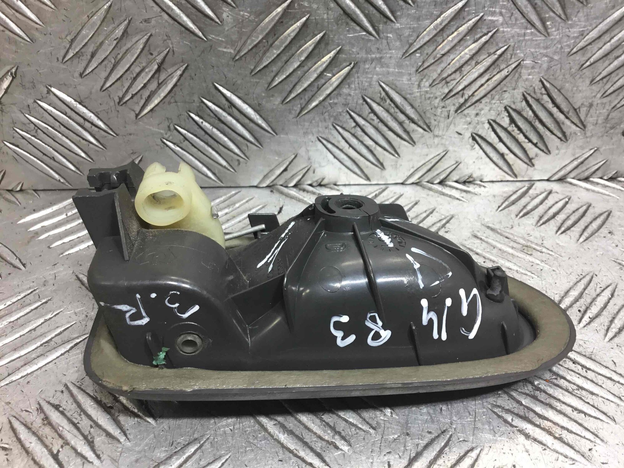 Б/У Ручка внутренняя задняя правая Renault Scenic 1 поколение [рестайлинг] (1999-2003) 2001 г.