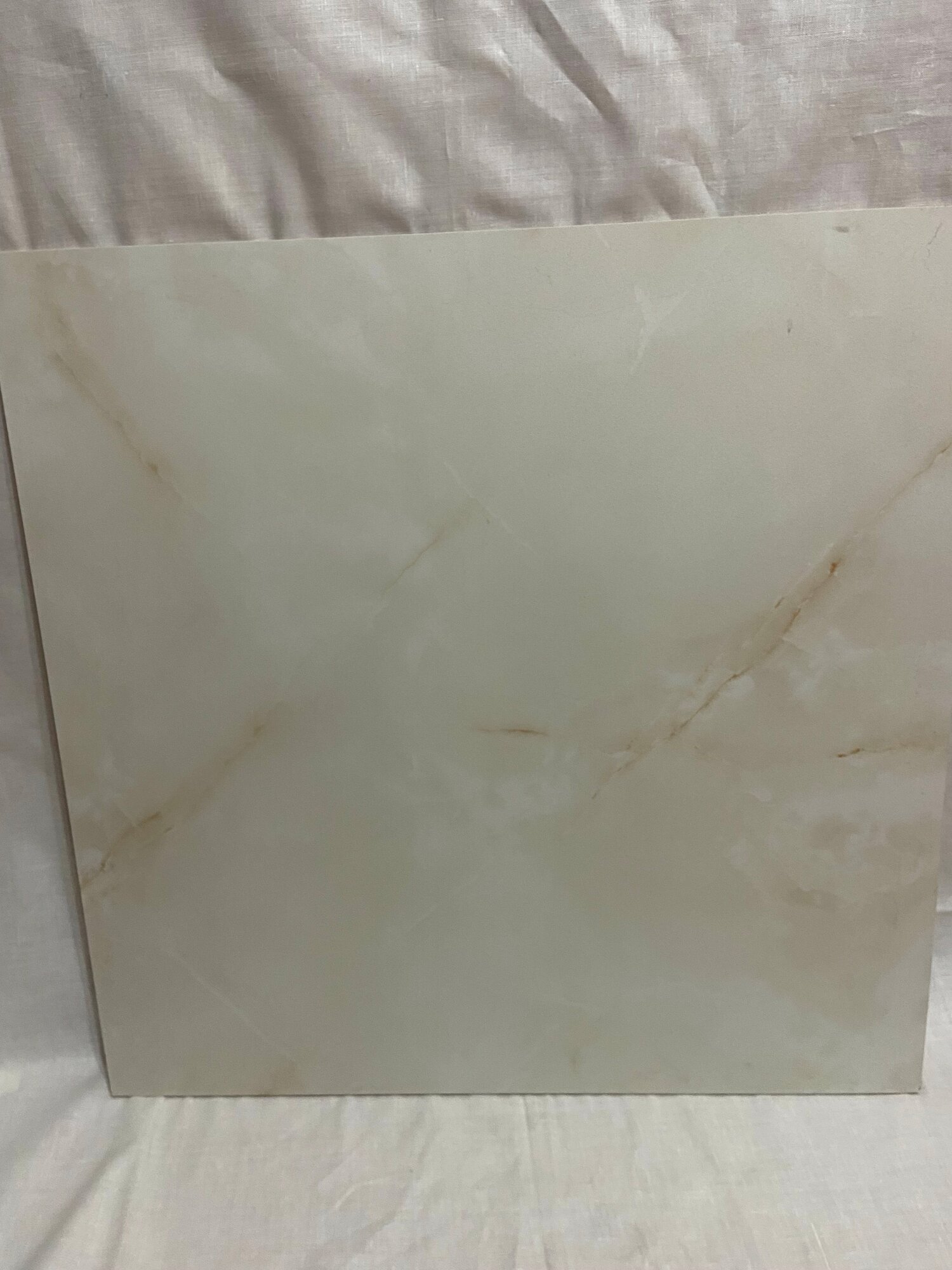 Керамогранит Royal Onyx, 600х600 мм, производство Иран, 1шт - 1 упаковка - 4 плитки