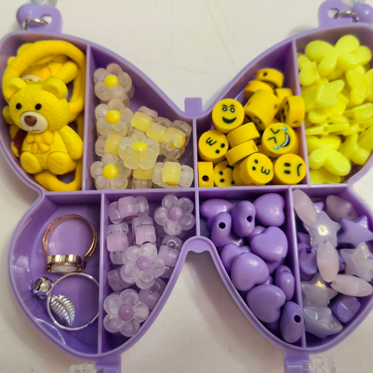 Набор из бисера "Фиолетовая бабочка с желтыми мишками"