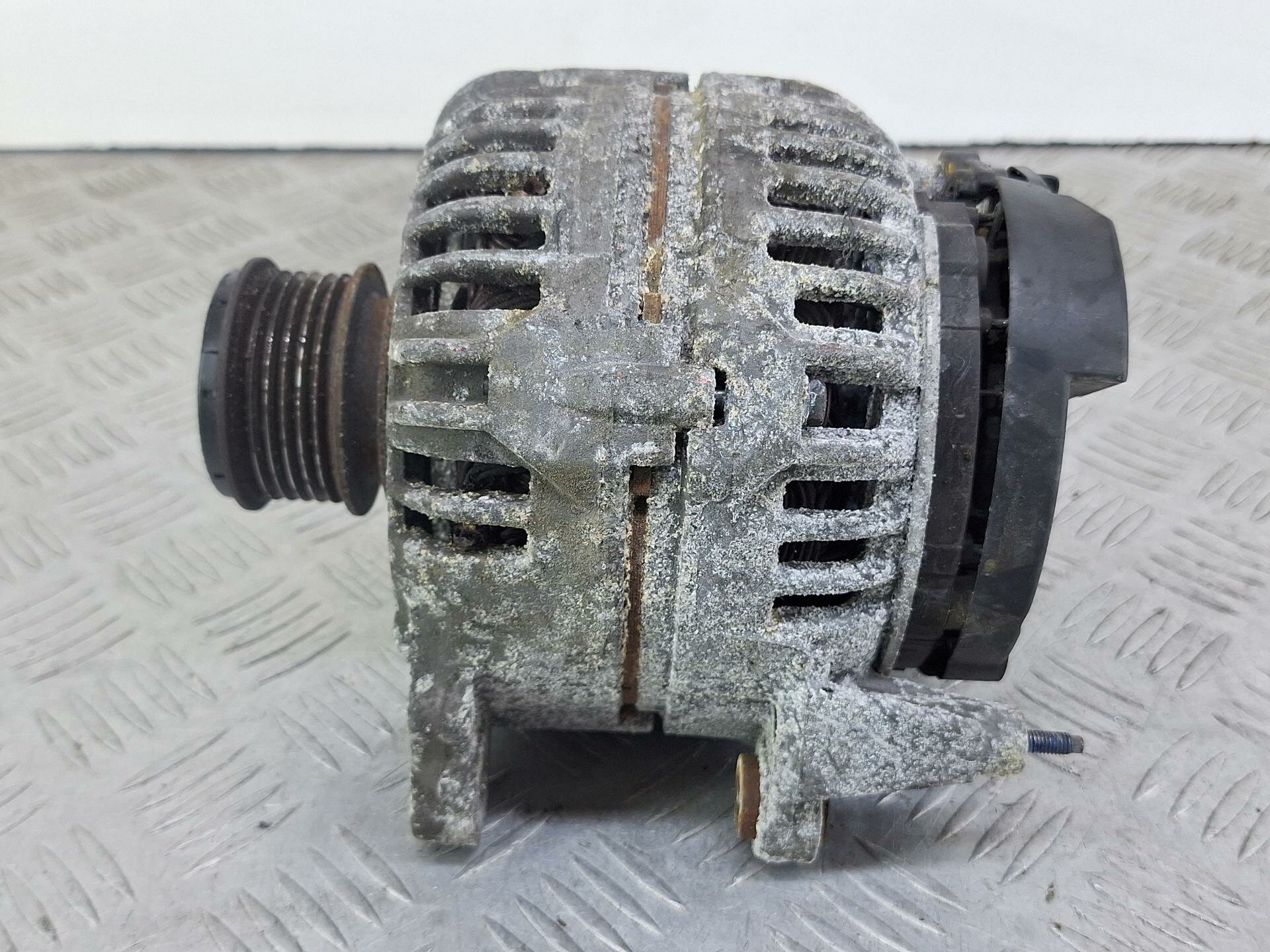 Генератор Skoda Octavia 2 рест. 2011 06F903023F