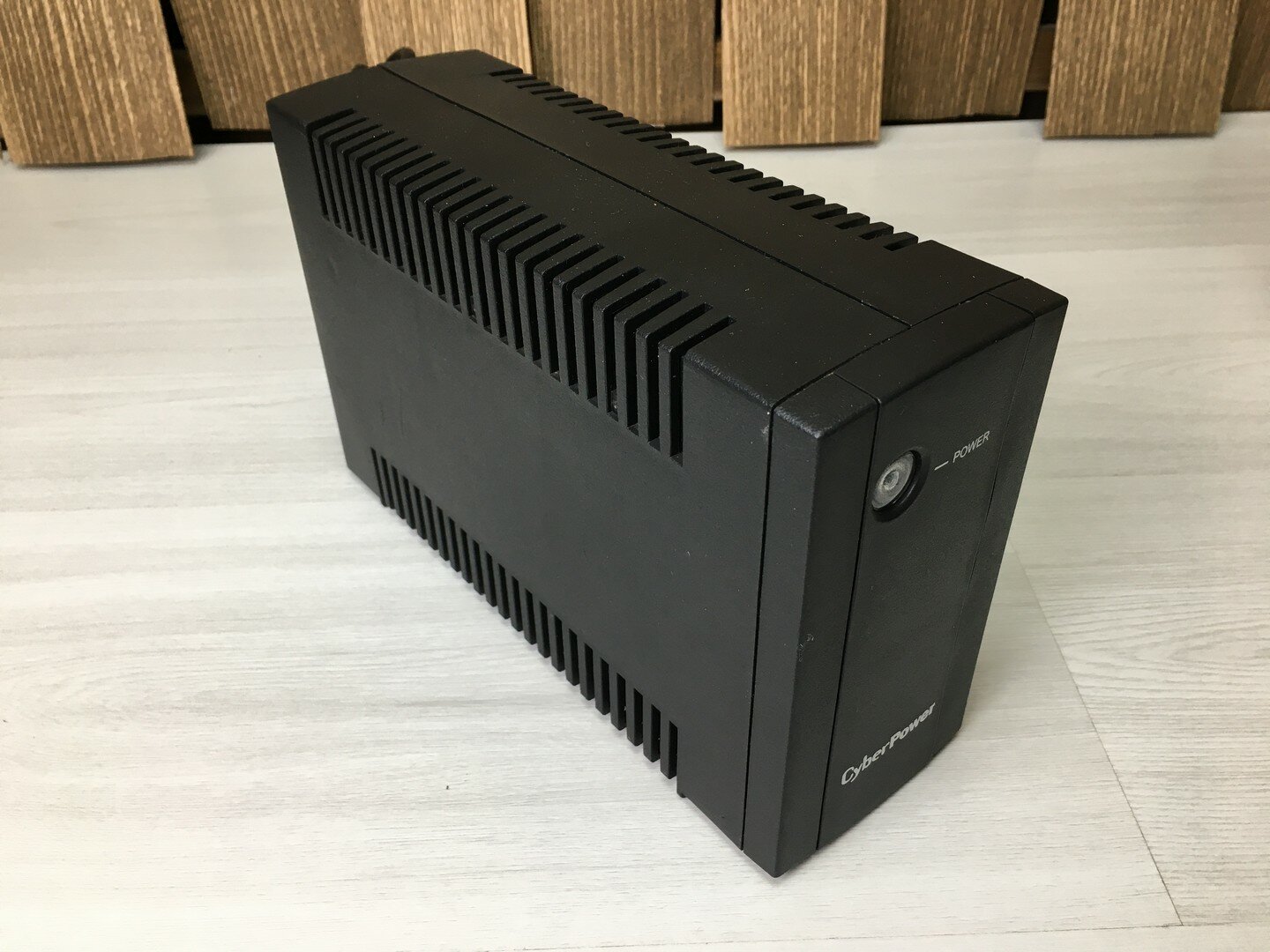 ИБП CyberPower 650VA UTC650E, 2 евророзетки, под акб 12V 4,5A-h, без батареи