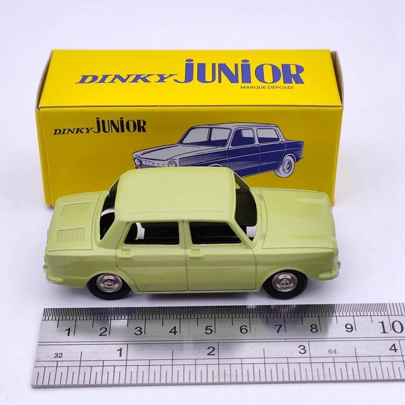 Атлас 1:43 Dinky Toys Модель спортивного кабриолета