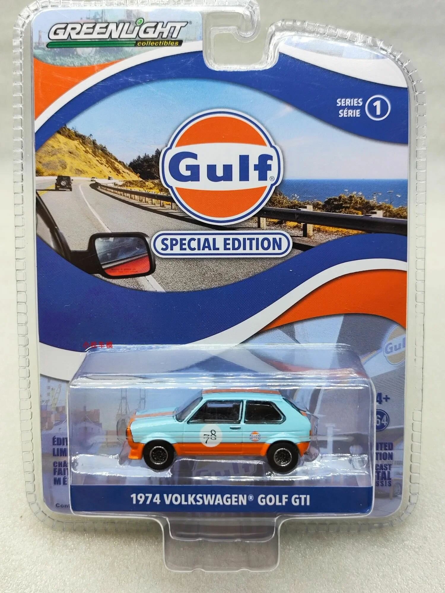 Greenlight 1:64 1974 Volkswagen Golf GTI Wide Body Обязательно к покупке! Симулированная модель автомобиля из сплава это и игрушка, и коллекционный