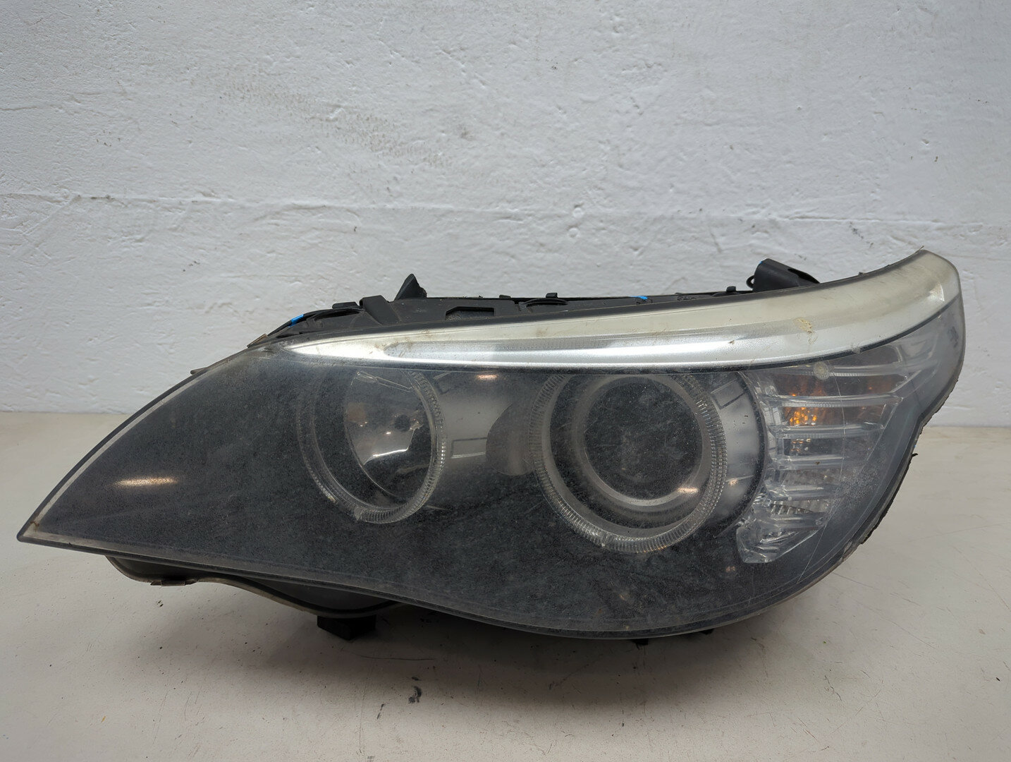 Фара (передняя) левая BMW 5 E60 Б/У