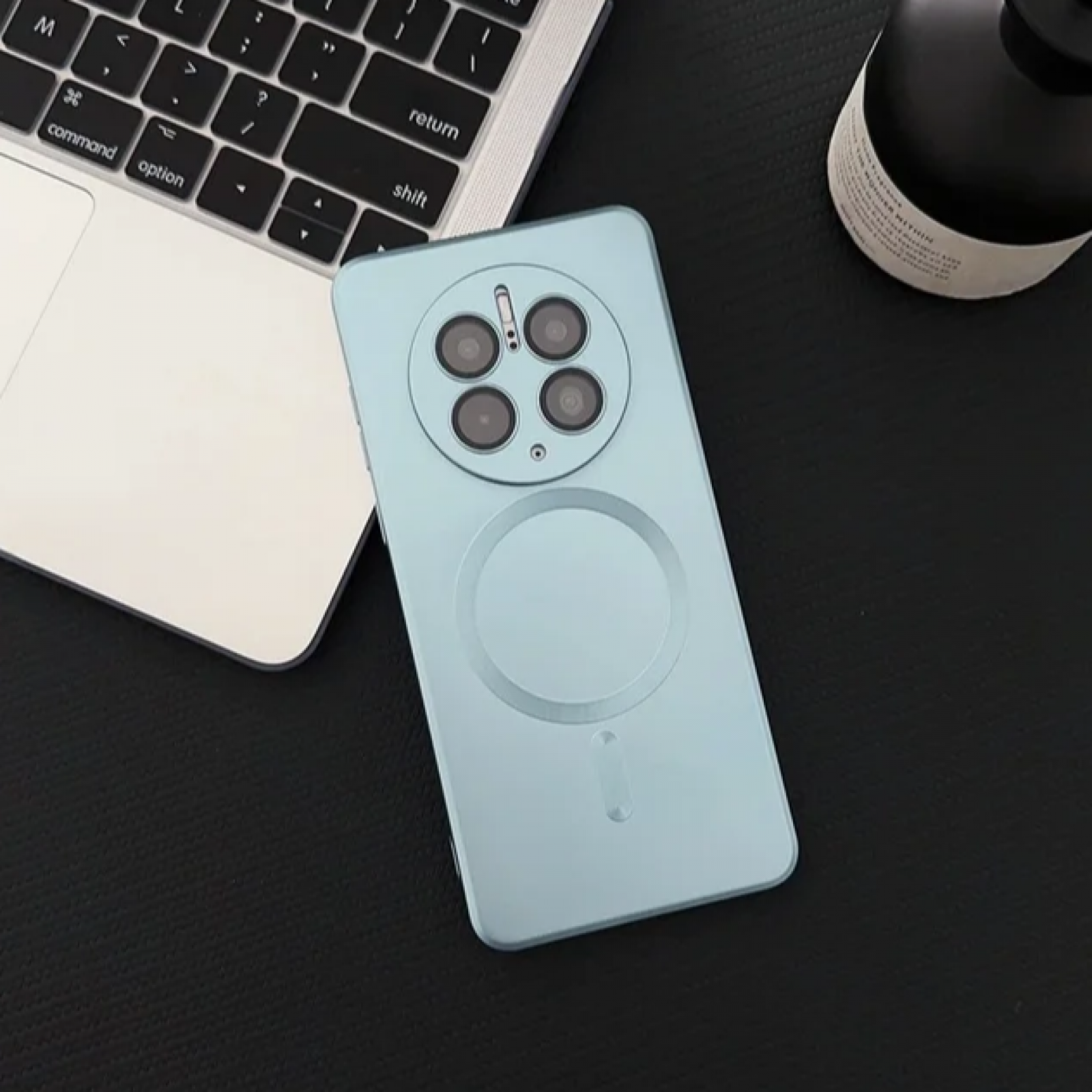 Магнитный чехол TPU Magsafe MyPads для Huawei Mate 50 Pro светло-голубой, защита и быстрая зарядка