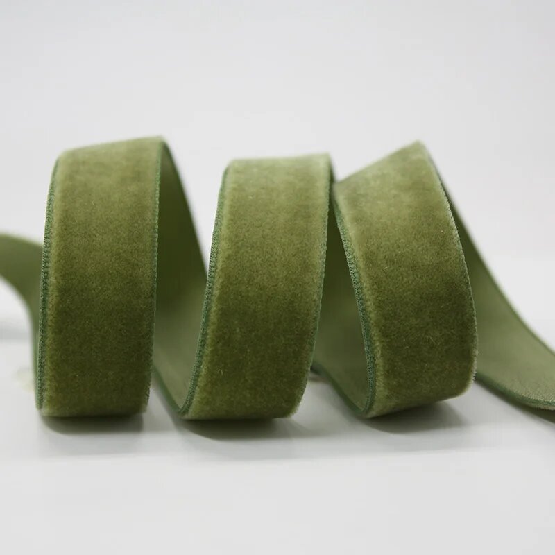 Бархатная лента YAMA, 19 мм, цвет moss 570