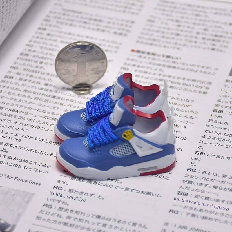 Мини-модель кроссовка Air Jordan 1/6 масштаба, цвет синий белый красный для настольного декора и брелока