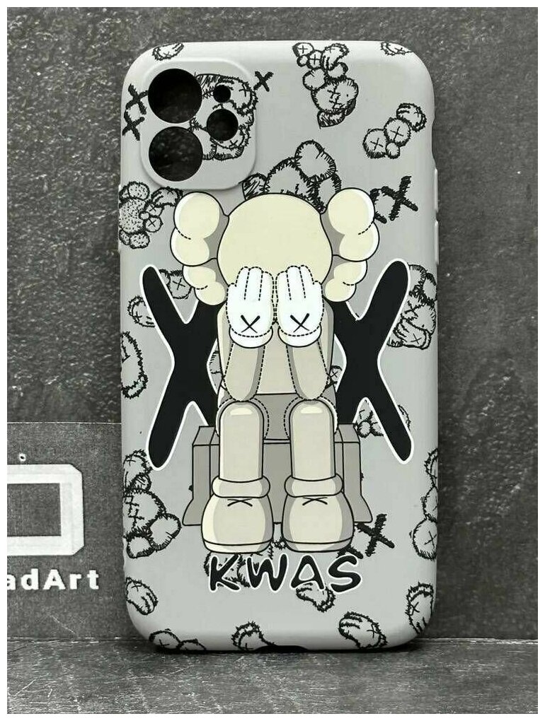 Светящийся чехол-накладка для Iphone 13 pro / Айфон 13 про LUXO/KAWS/ с флуоресцентным рисунком