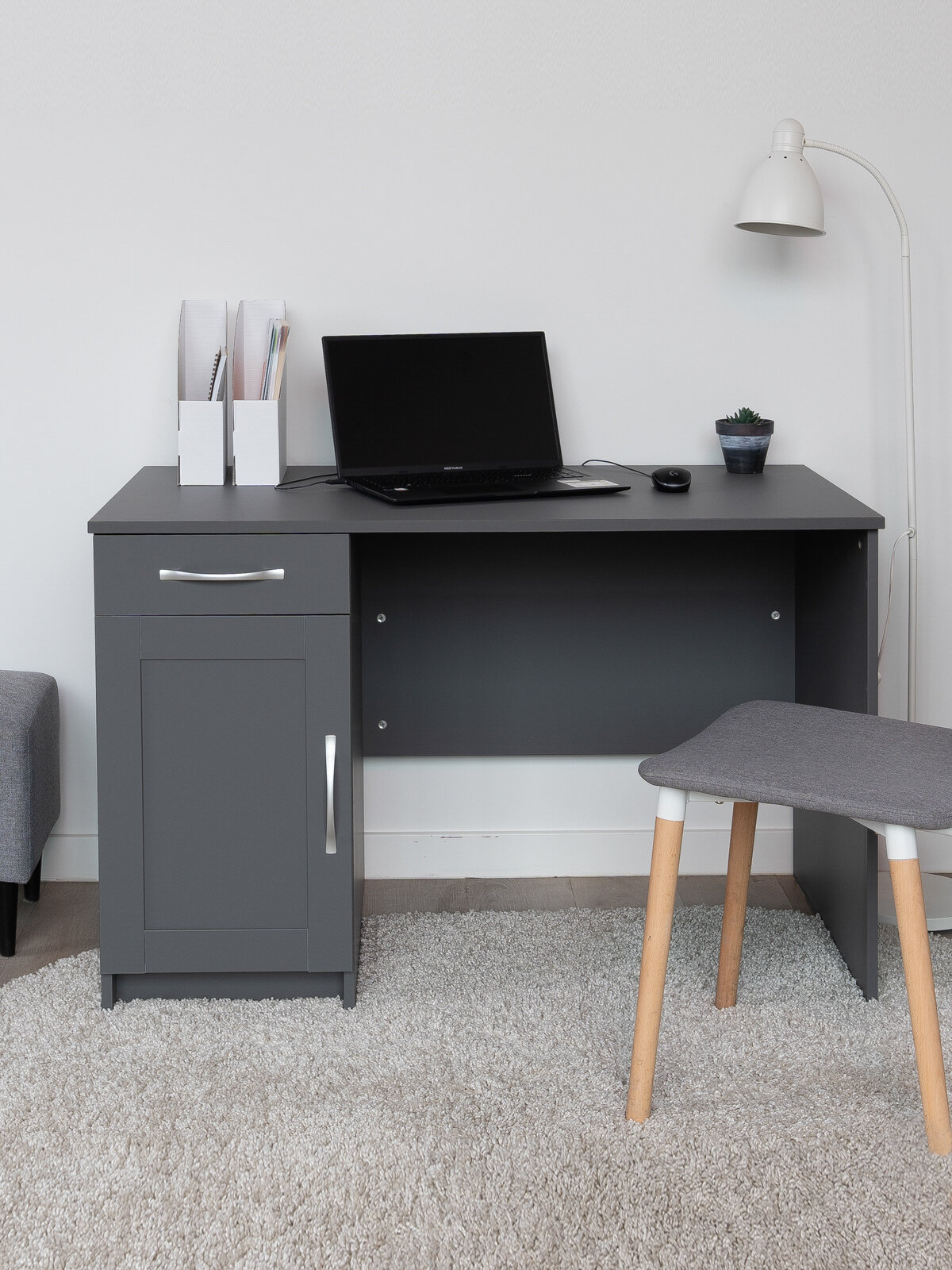 Стол письменный ГУД лакк Кастор, 1 ящик, 116х65х75 см, серый