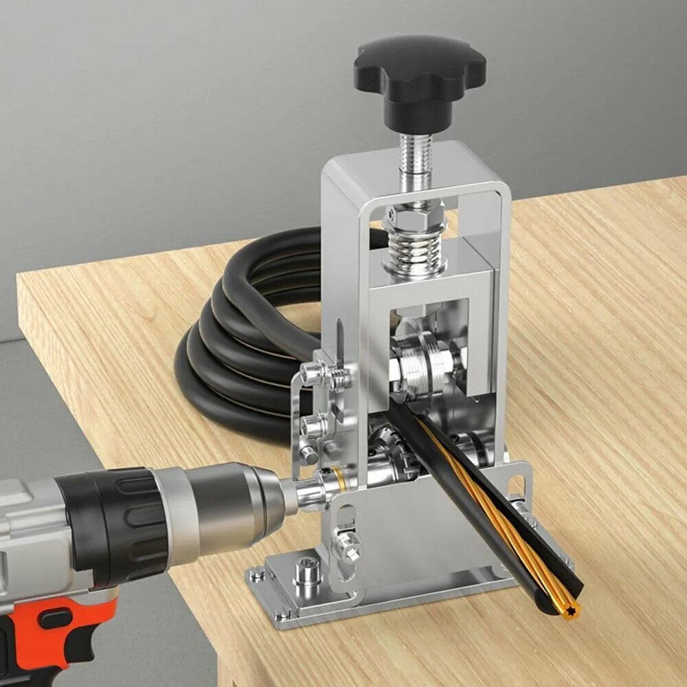 Машина для очистки и зачистки отходов проволоки и кабеля