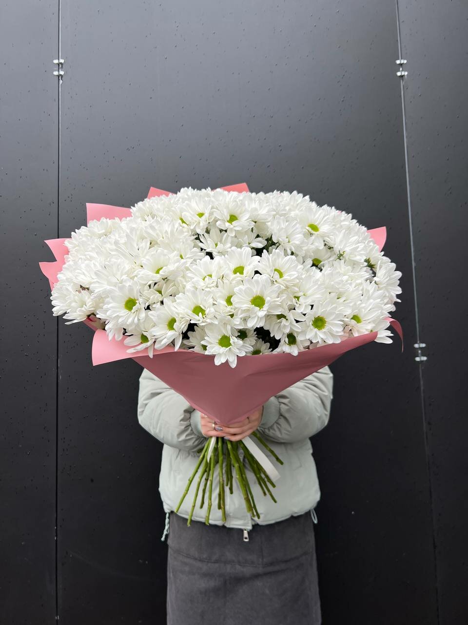 Букет Story-flowers "Ромашка", хризантема, на стеблях, 25 шт