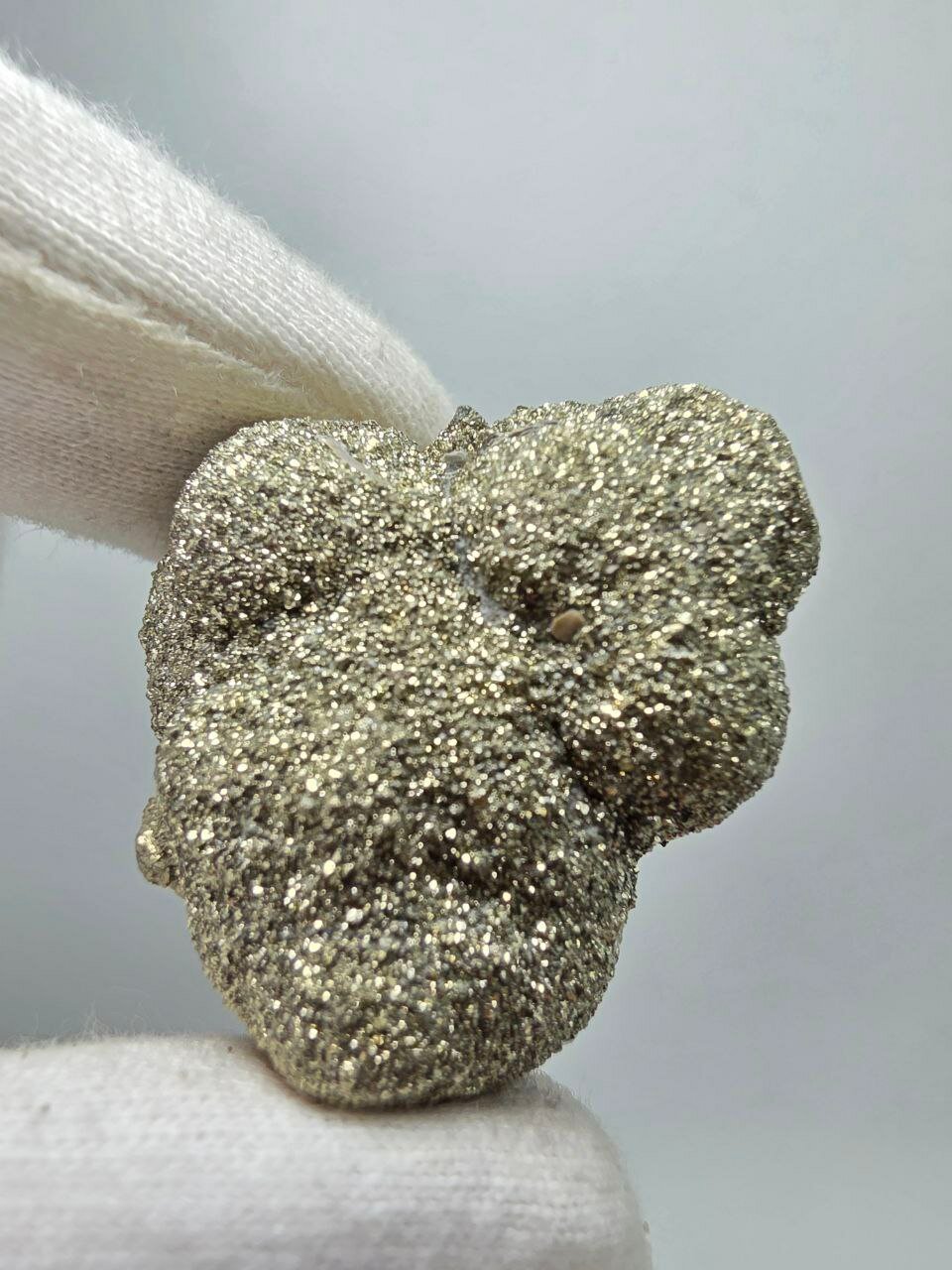 Пирит 36 мм, 52 г.