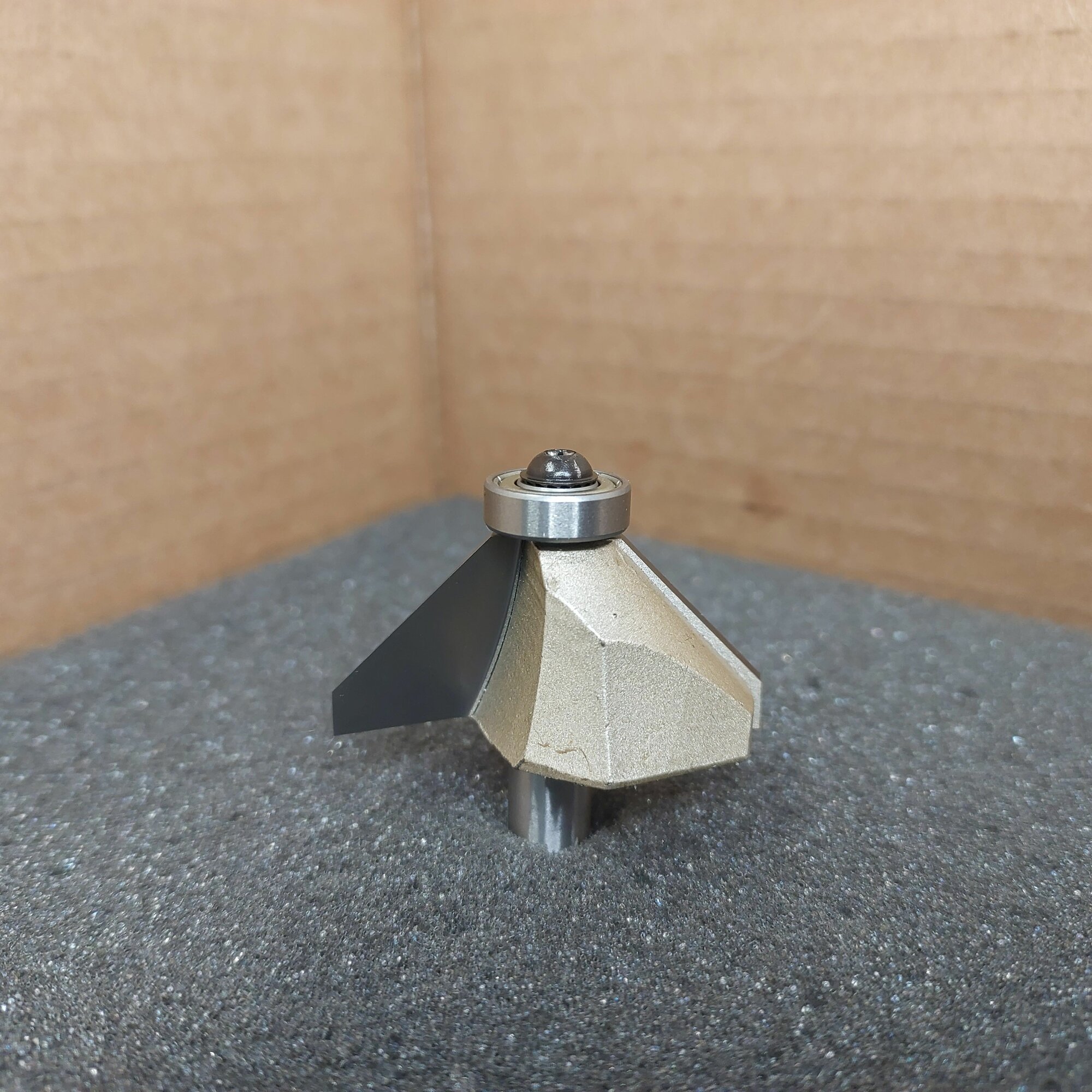 Фреза конусная с подшипником Глобус 1022 D:40mm I:18.5mm d:12mm