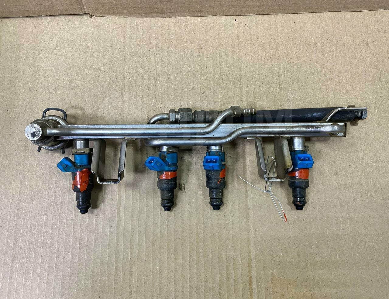 Форсунки топливные VW Passat B5 AHL 1.6