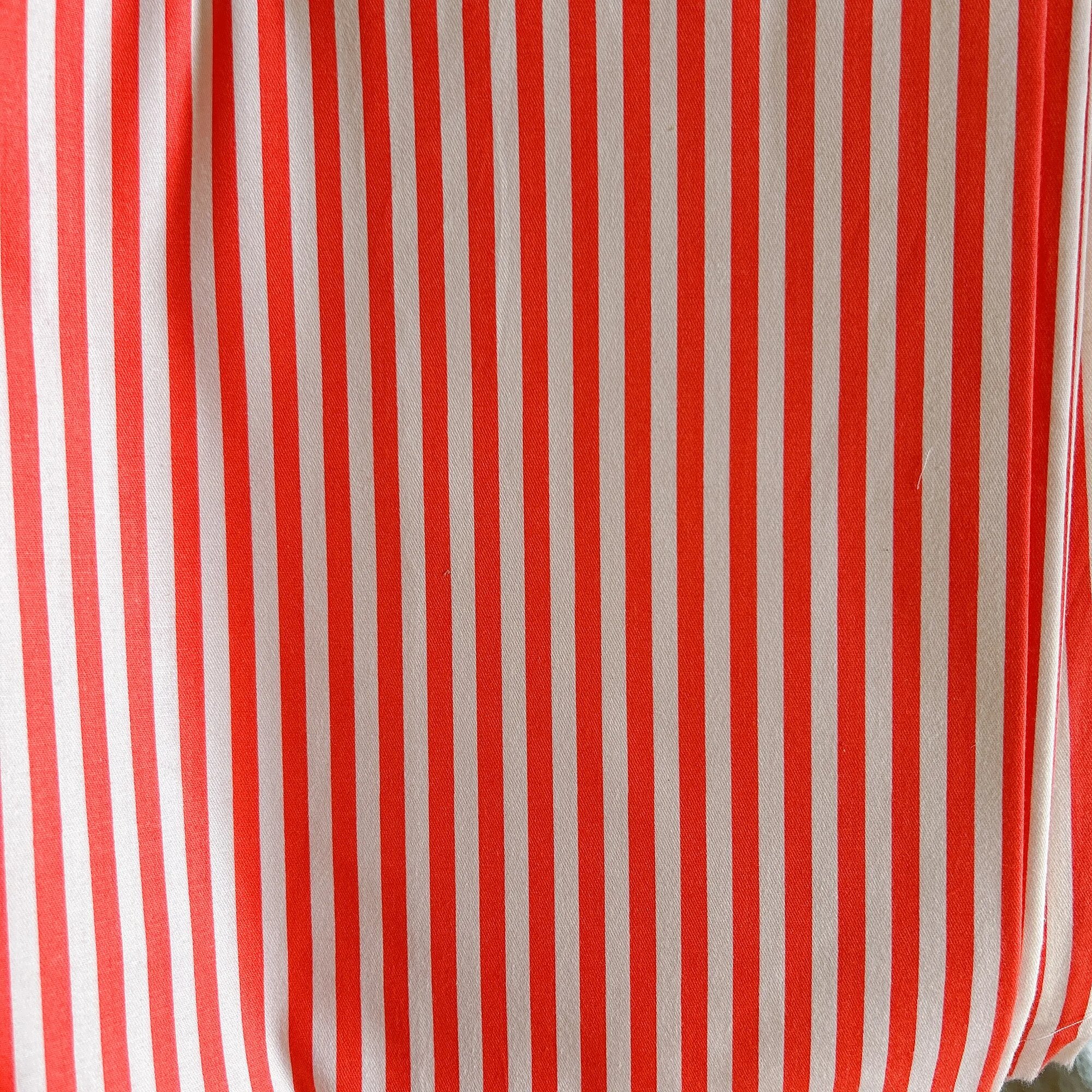 Хлопковая ткань с мультяшным принтом Syunss 160x50 см Красный, No.22