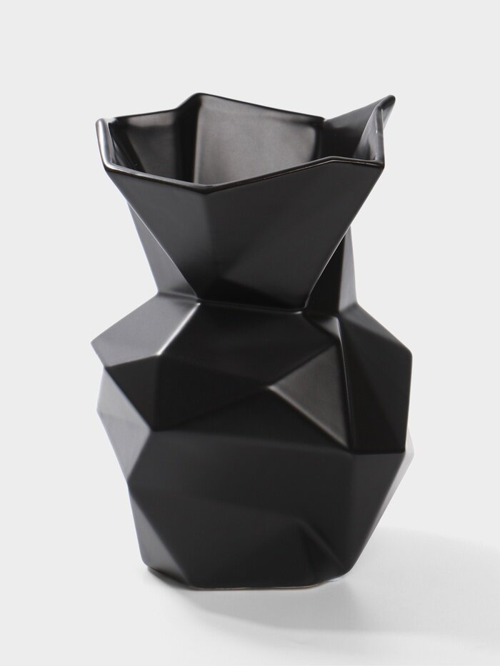 Ваза настольная керамика "Анхель" 20х12 см, чёрный 10902472