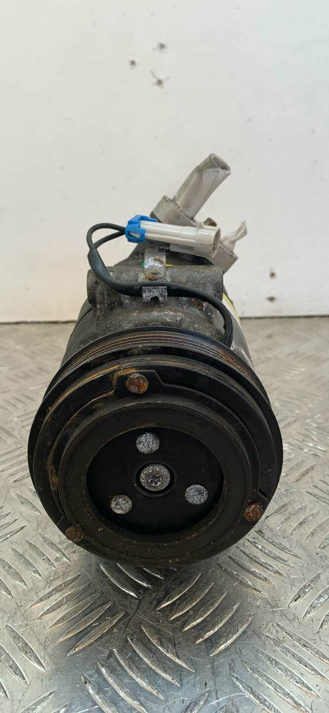 Компрессор кондиционера Opel Corsa C 2003 09013095025