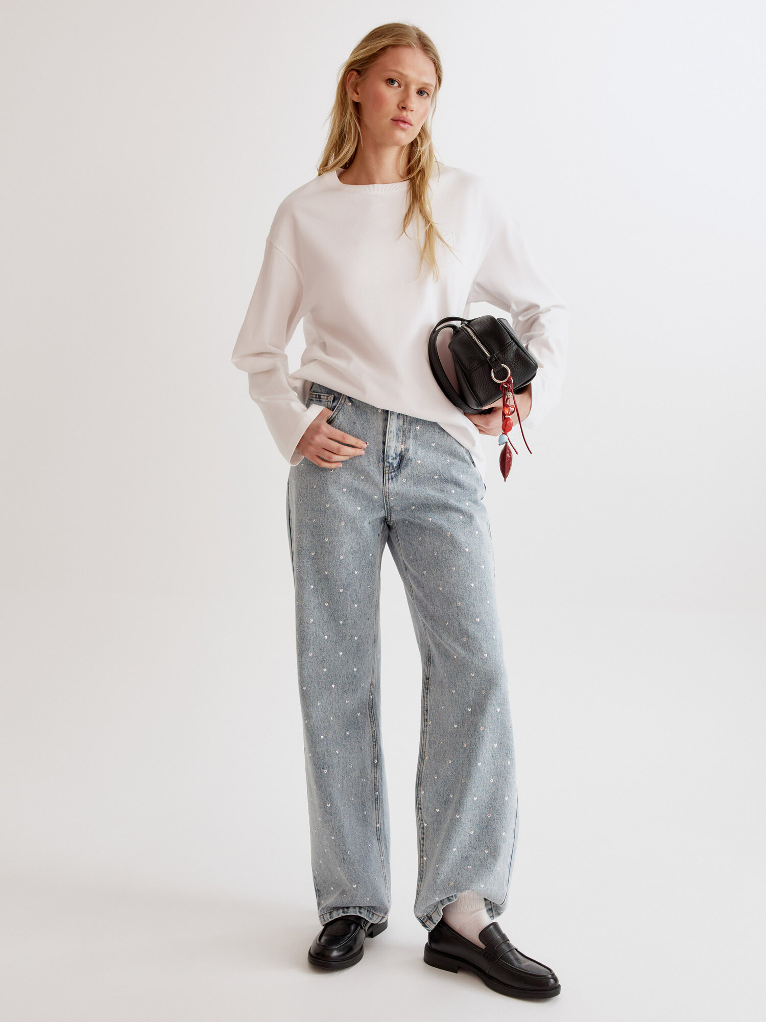 Джинсы широкие 