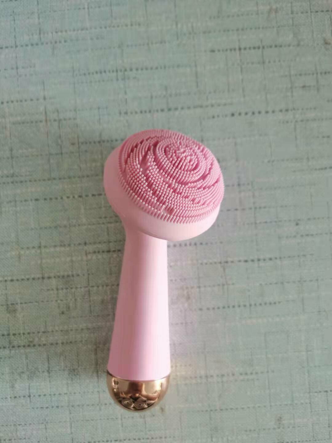 Новое электрическое устройство для умывания лица, вращающийся силиконовый массажер, очиститель пор, модель щетки для умывания