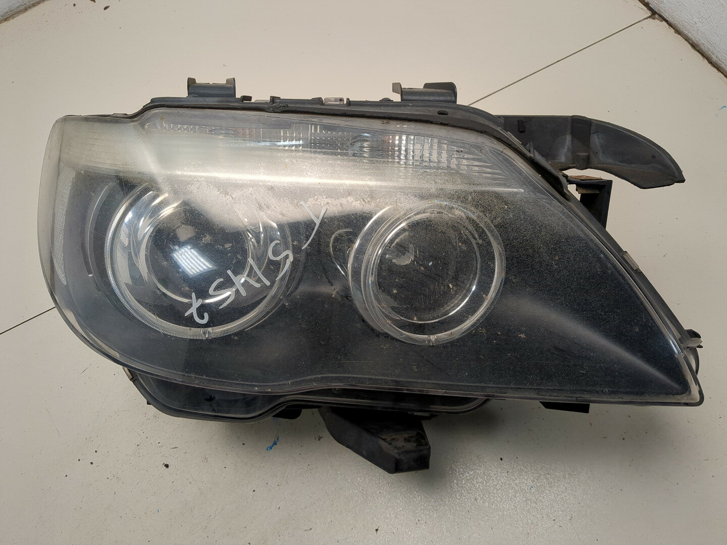 Фара (передняя) правая BMW 7 E65 Б/У