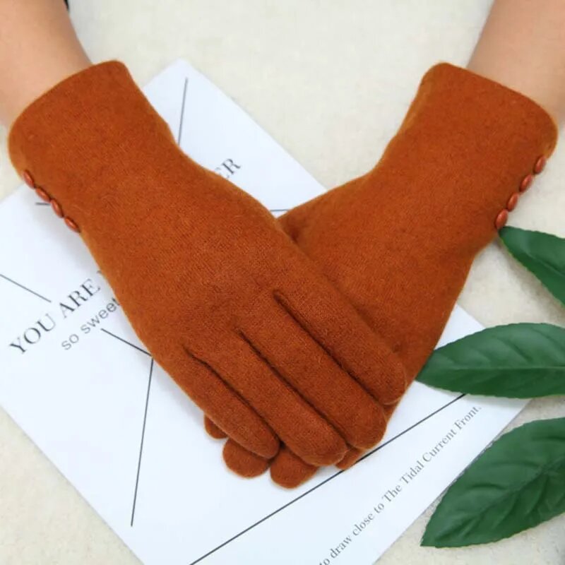 Перчатки для женщин