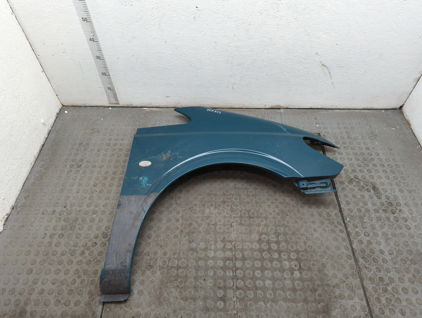 Крыло правое переднее Mercedes Vito W639 Б/У