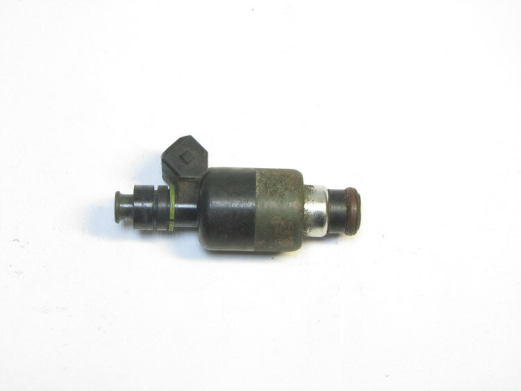 Форсунка топливная 17103677 17103670 17108045 Шевроле Ланос Дэу 1,3 литра 8V ВАЗ 2110-12 1,5л