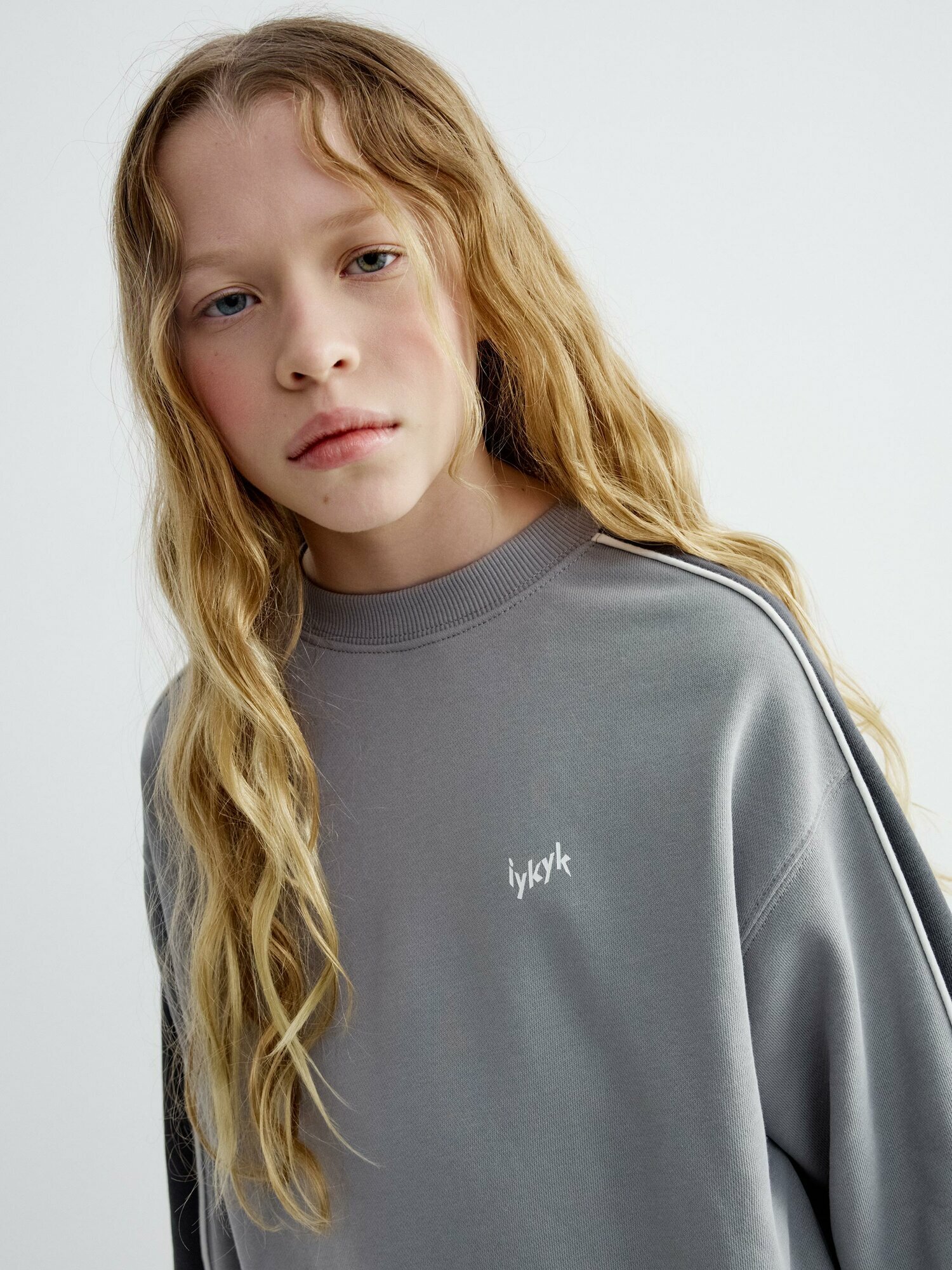 Свитшот спортивный