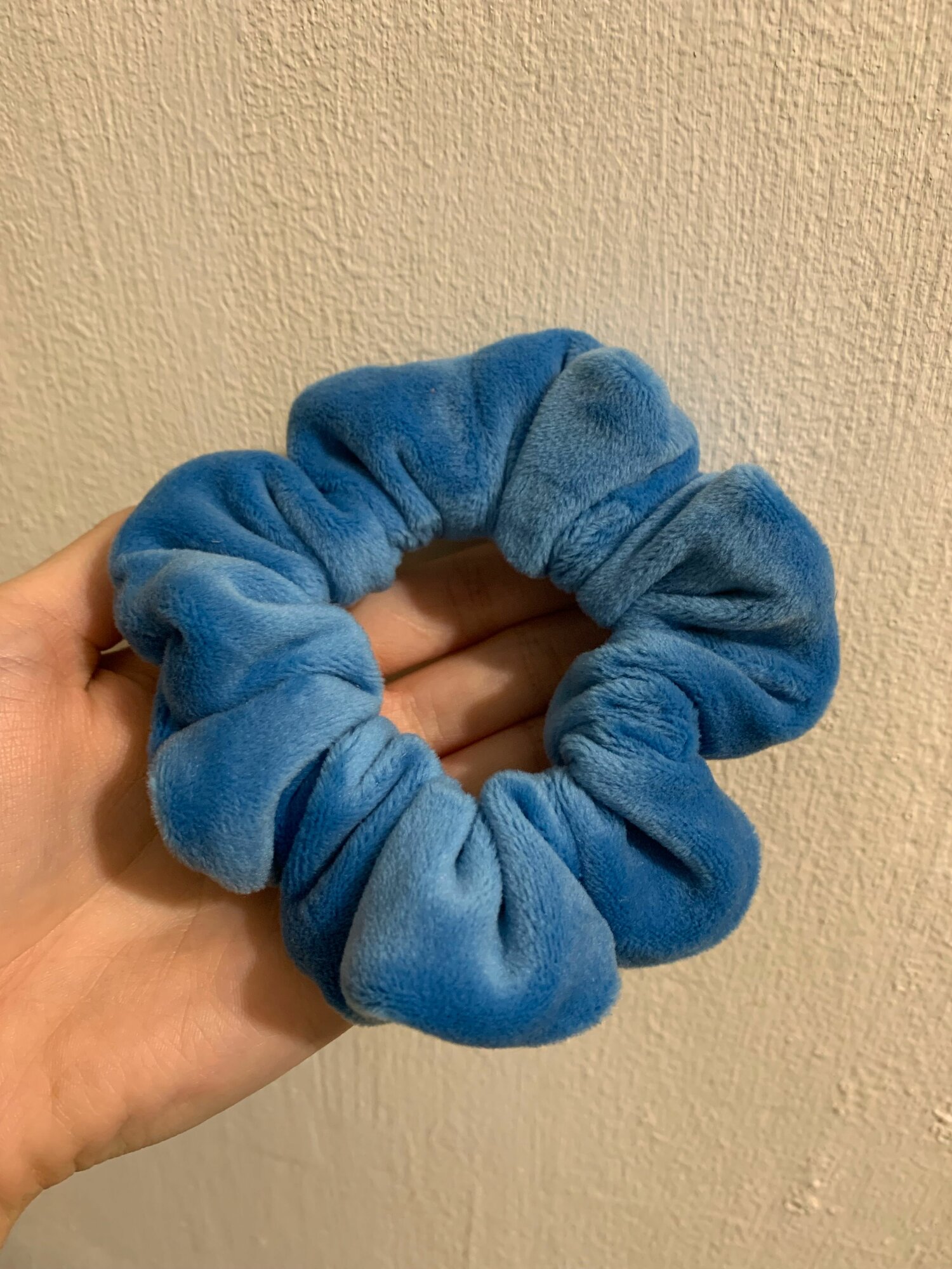 Резинка для волос "Велюр", искусственный велюр, голубая, 12см