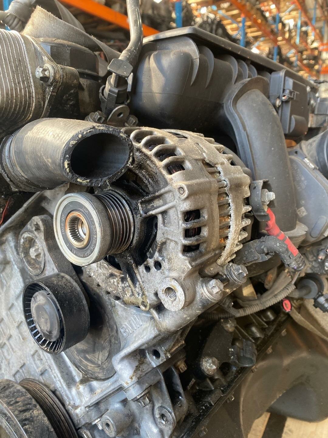 Генератор для BMW 3 E90/E91/E92/E93 3.0 OEM 7550968