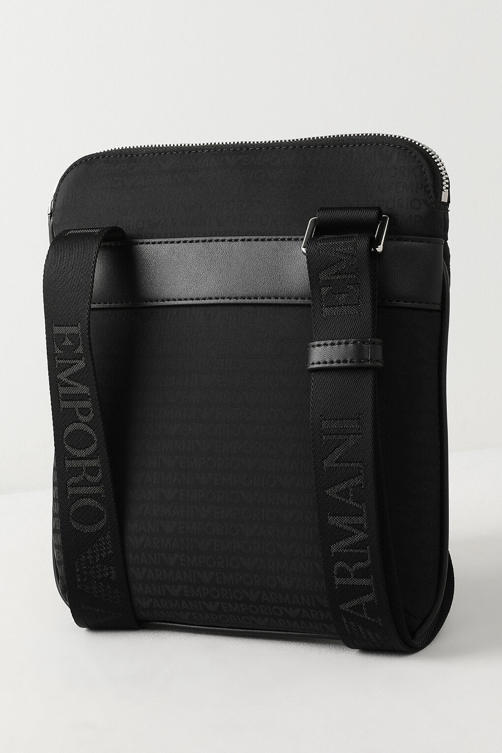 Сумка EMPORIO ARMANI, черный — фото 1