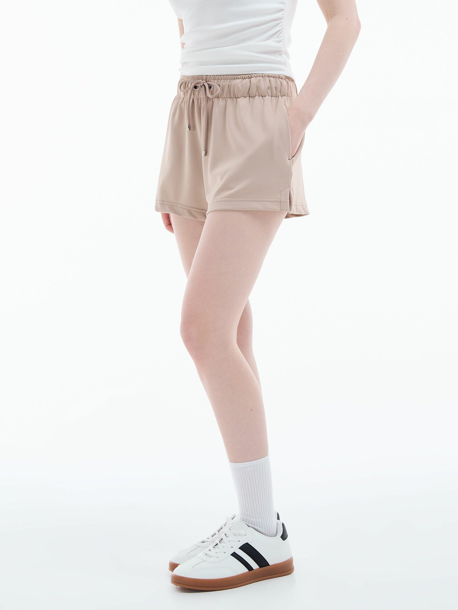 Шорты спортивные