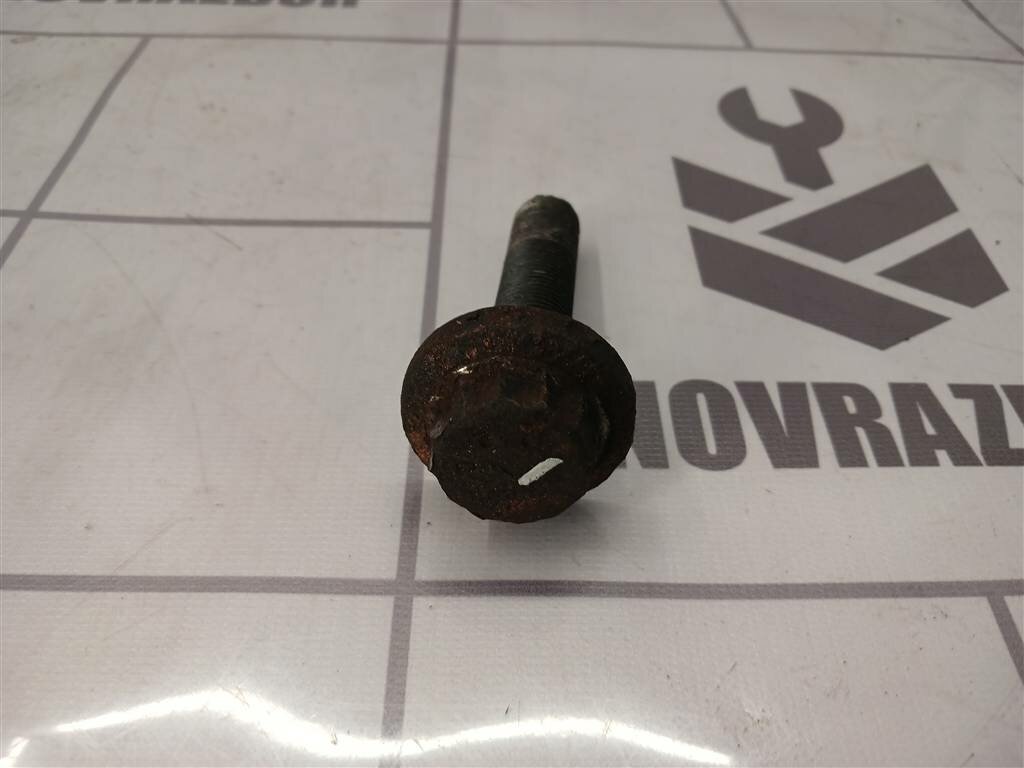 Болт Skoda Octavia A5 1Z 04-13