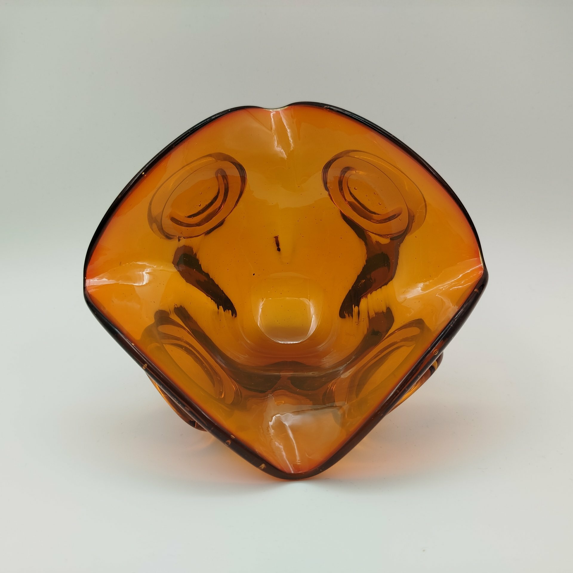 Ваза (конфетница) оранжевого оттенка, стекло, гутная техника, Западная Европа