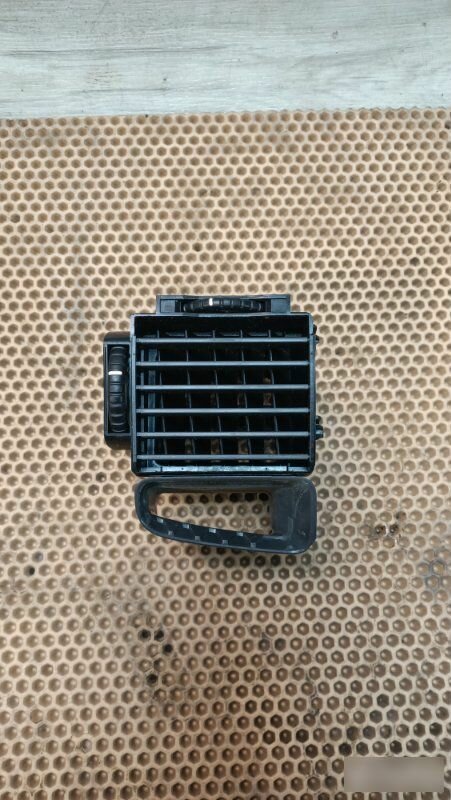 Дефлектор воздушный передний левый Kia Cerato LD Б/У с пробегом