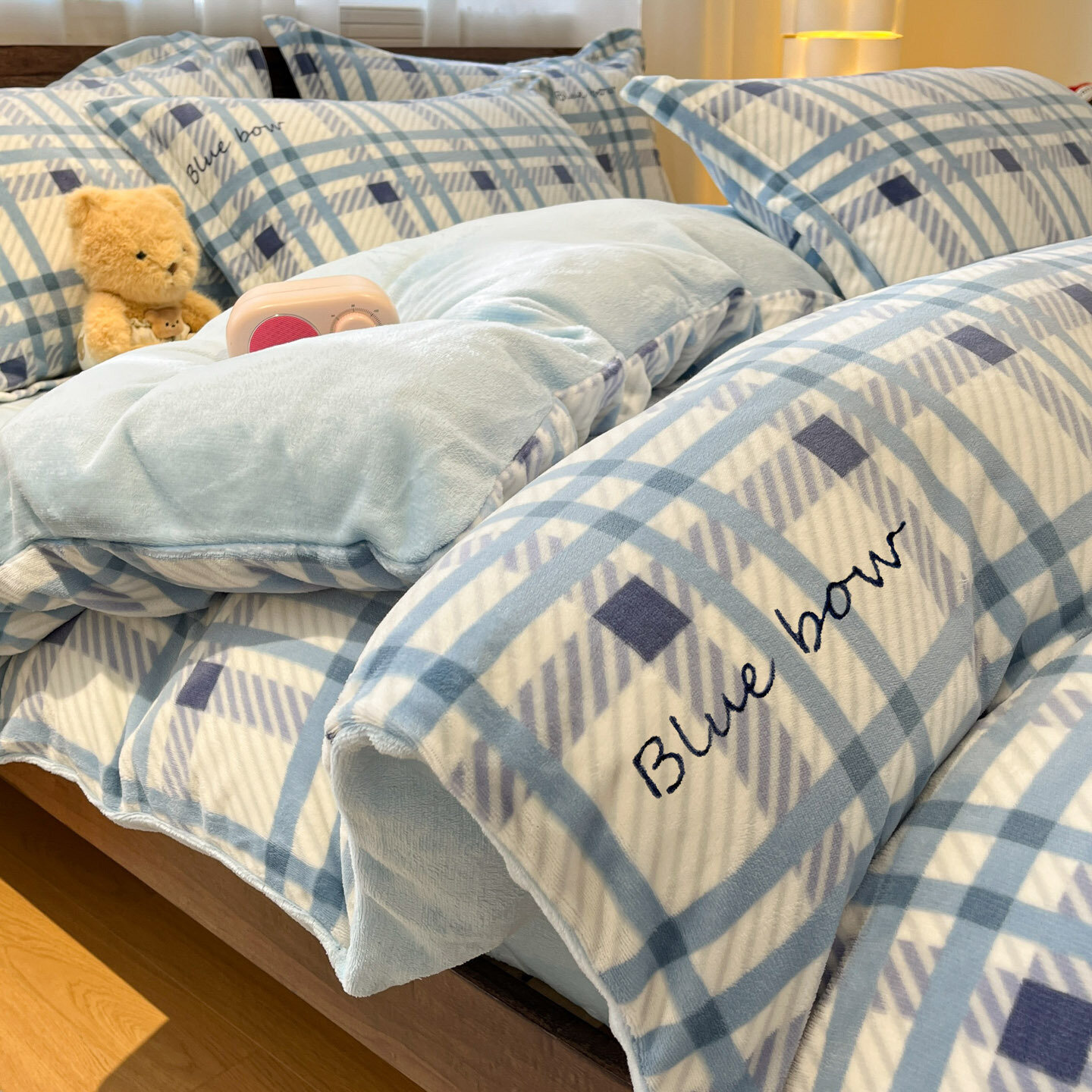 Зимний комплект постельного белья из флиса кораллового цвета из четырех предметов (класс А, пододеяльник из молочного флиса, утолщенное фланелевое постельное белье, простыни и пододеяльники на флисовой подкладке),150*200cm