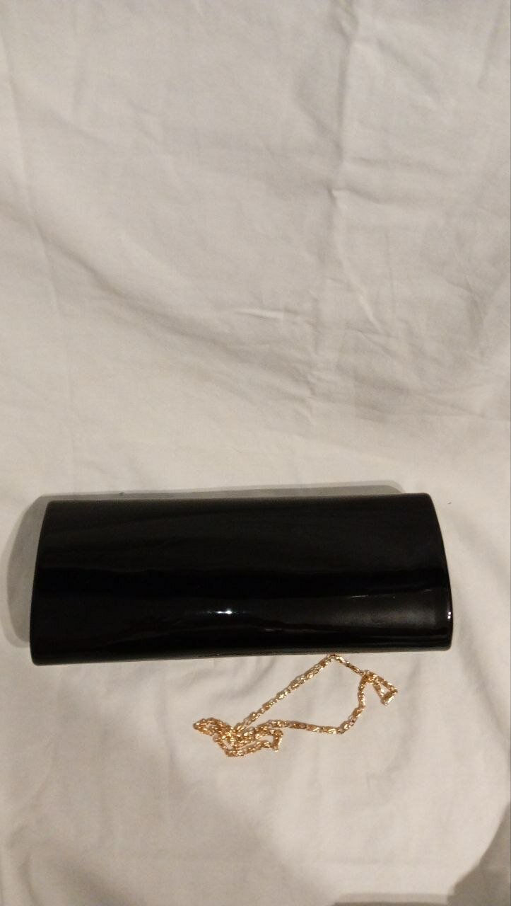 Сумка клатч  Клатч черный лаковый классический