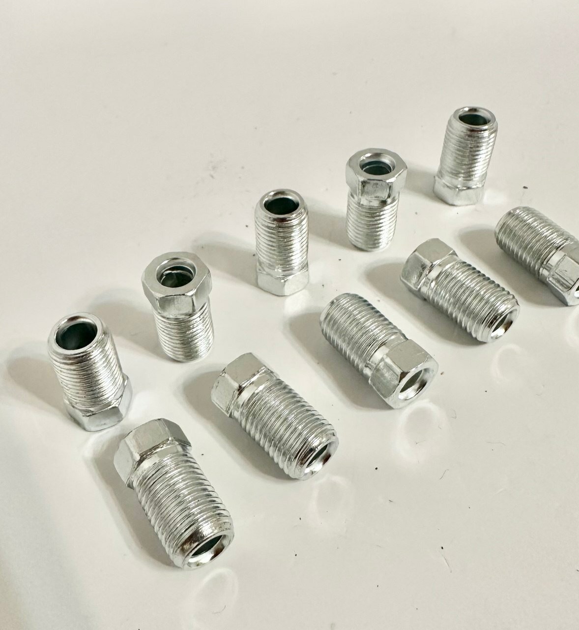 Штуцер тормозной трубки 10шт М10х1 Азия