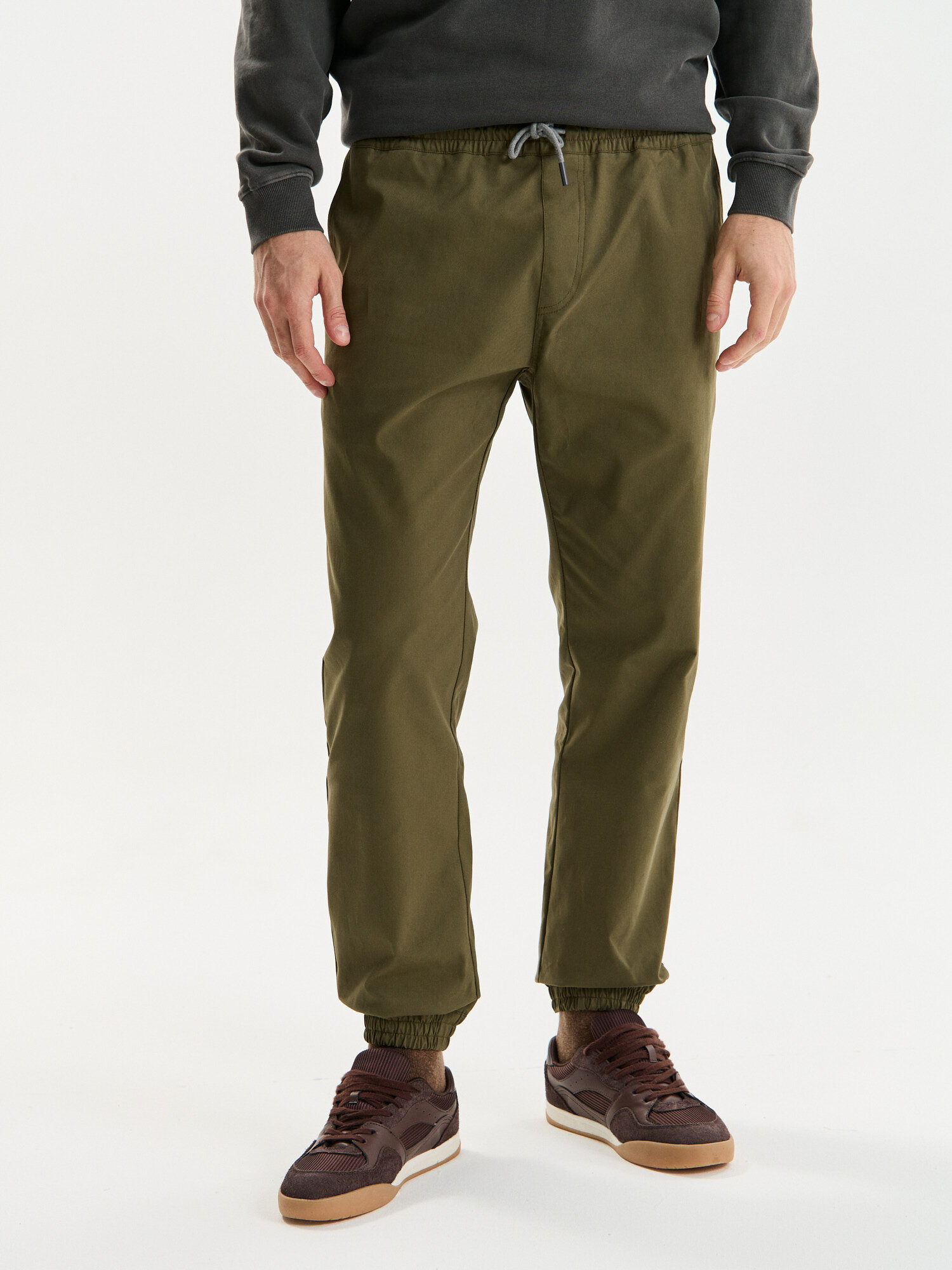 Брюки джоггеры