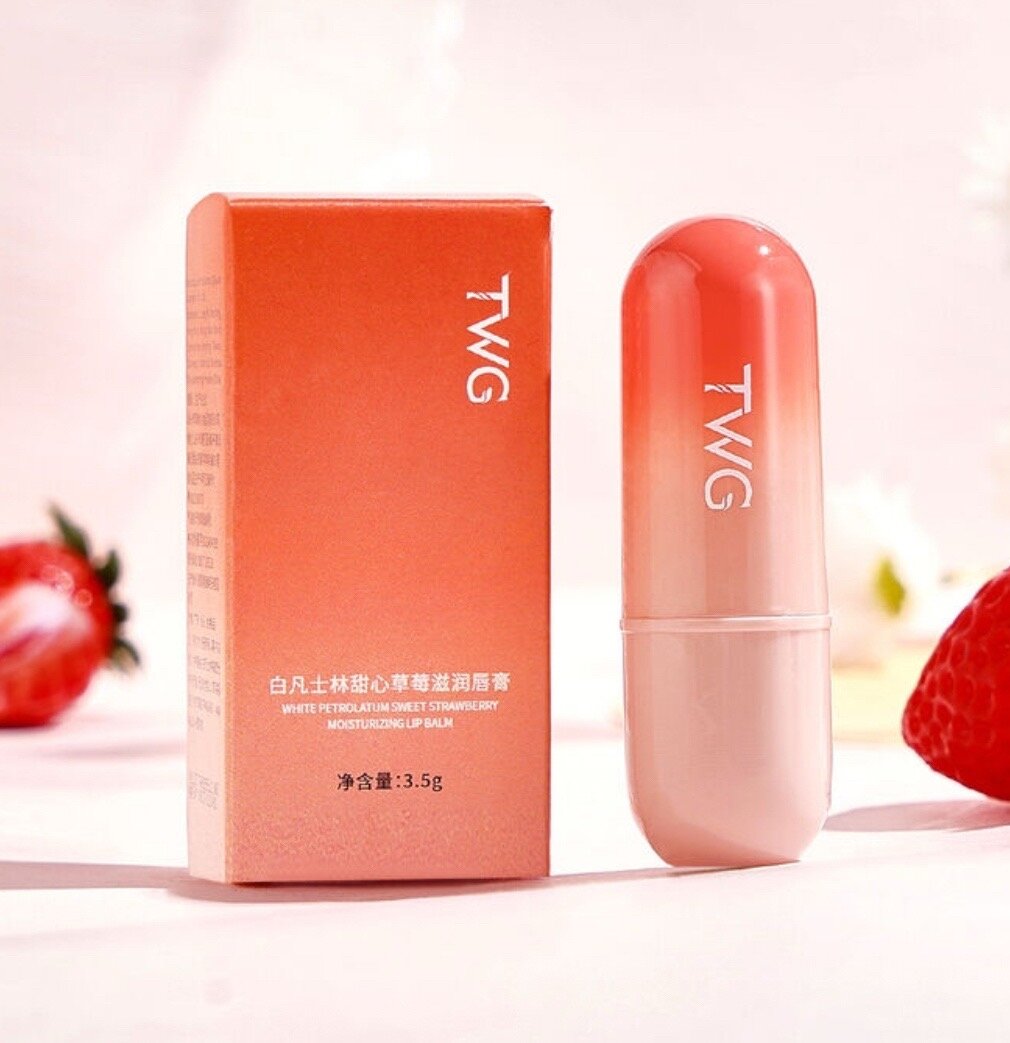 Бальзам для губ TWG White Petrolatum Moisturizing Lip Balm, клубника