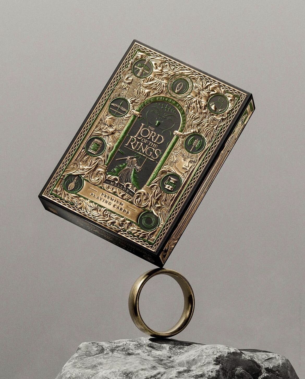 Карты игральные "Властелин колец" Theory11 , 54 шт / Товары для настольных игр / Высококачественные пластиковые карты для профессионалов покера, фокусов