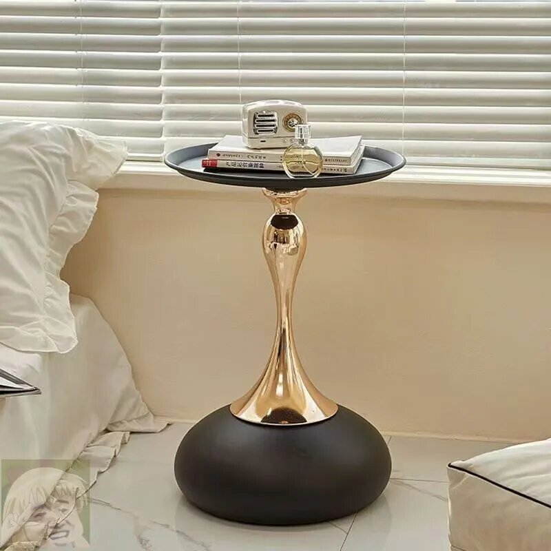 Стильный прикроватный столик – модный круглый столик в итальянском стиле (легкий, мобильный, для гостиной и спальни)