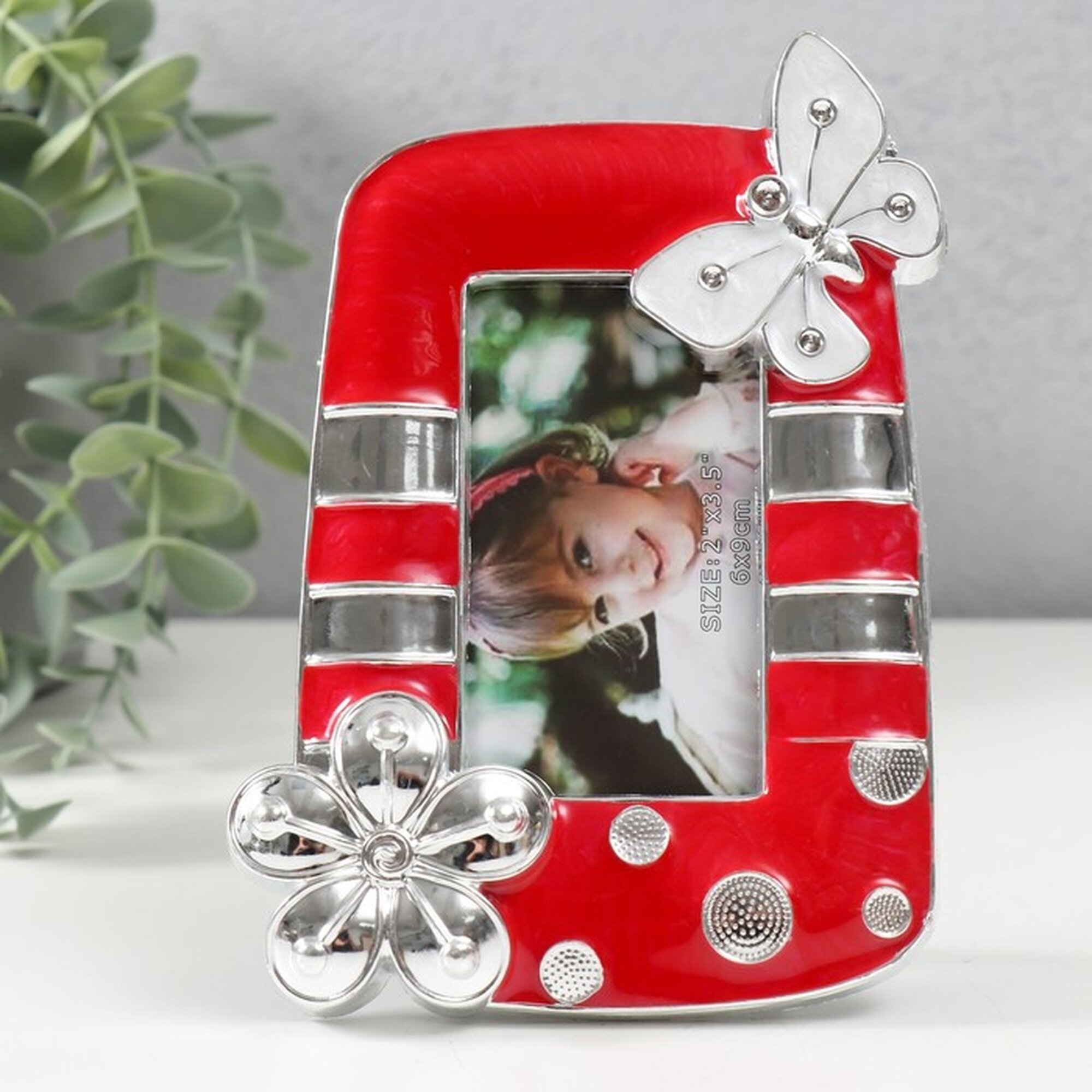 Фоторамка Сима-ленд "Лето" 8,5х5 см, пластик, 10х14 см, фигурная, белый/красный/серебристый