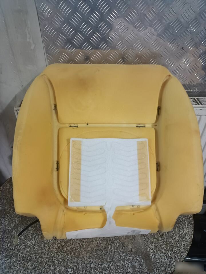 Набивка спинки Митцубиси Паджеро Спорт Mitsubishi 6901B209