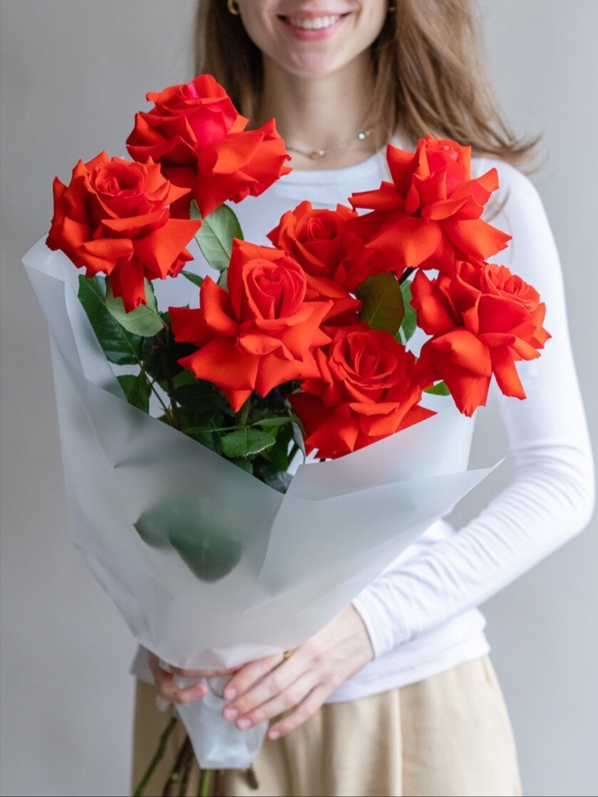 Букет из красных французских роз nina
