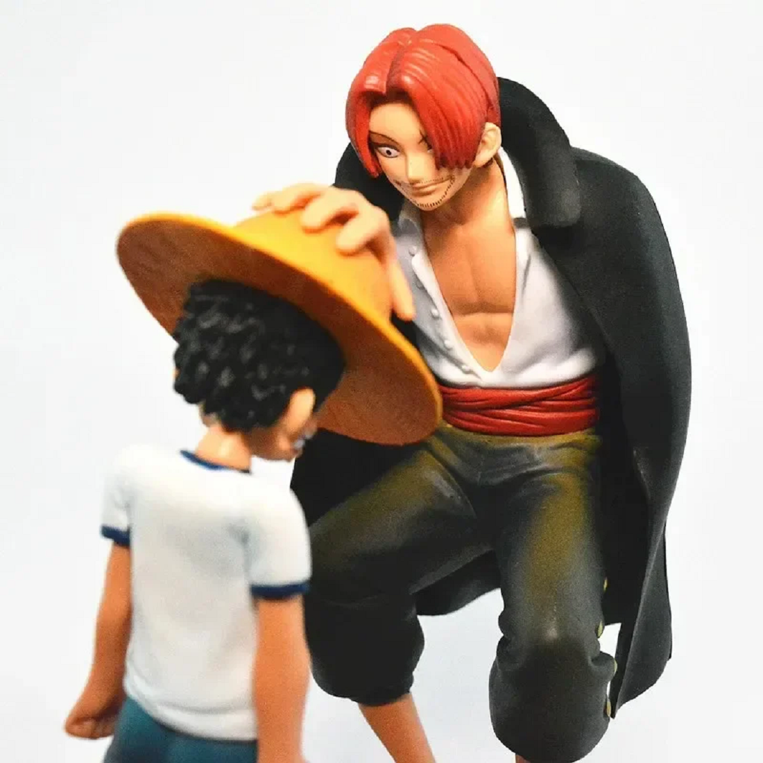 Коллекционная фигурка Луффи и Шанкса из аниме "One Piece" из ПВХ 18см.