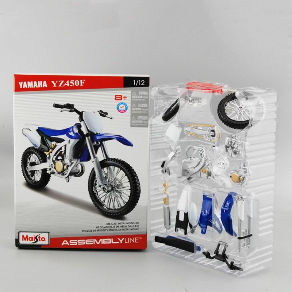 Модель локомотива YAMAHA 1:12/Подарок для мальчиков