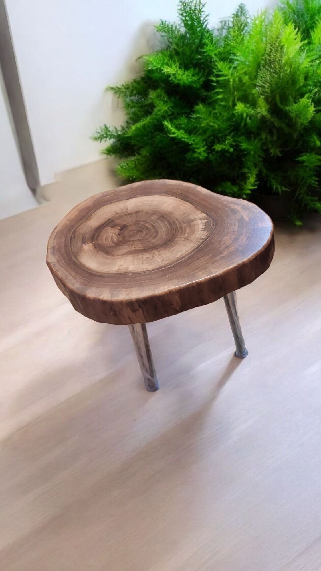 Столик журнальный SergQ "Лофт", американский орех, 49x50x7 см